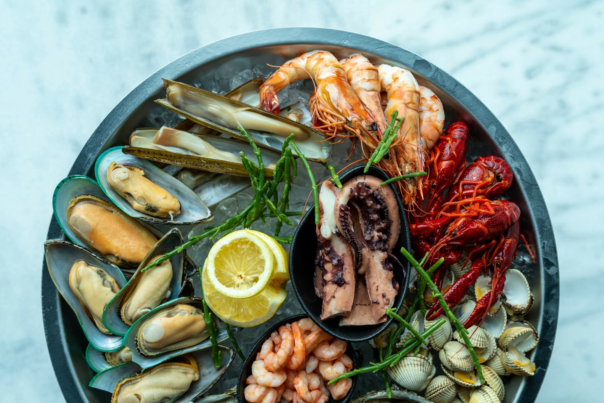 Ontdek FIVE: Restaurant, Wind Sky Bar en Waterside Terrace | Five Amsterdam